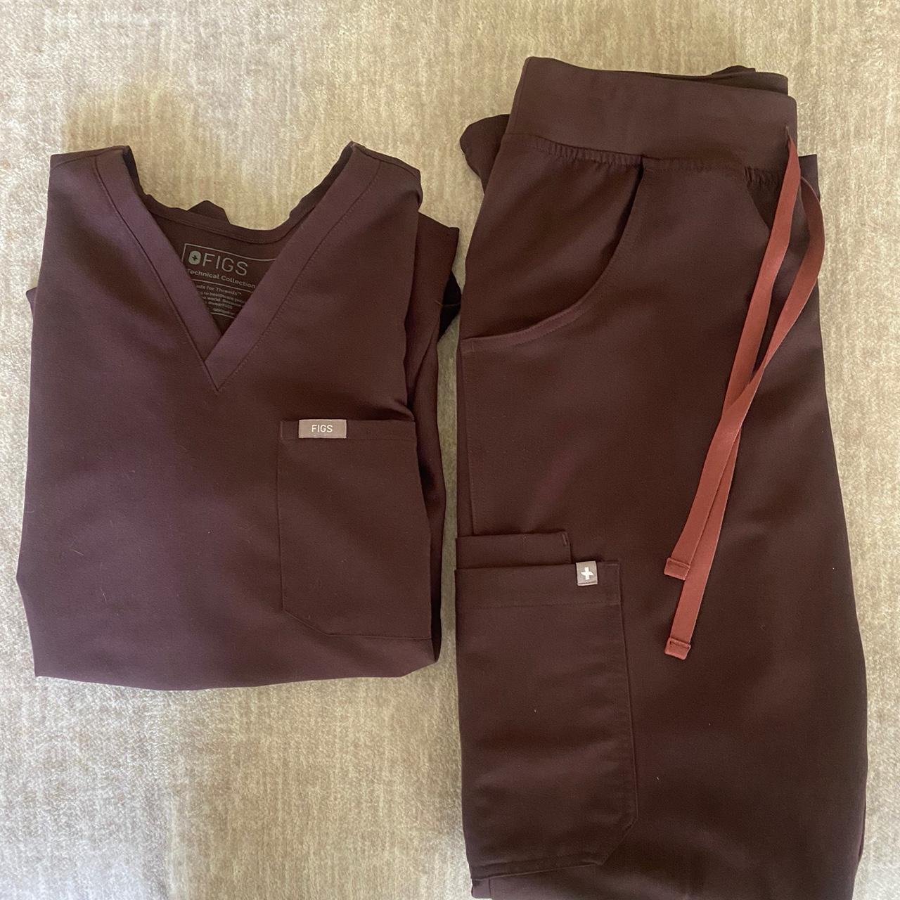 Women’s espresso Catarina scrub top - Depop