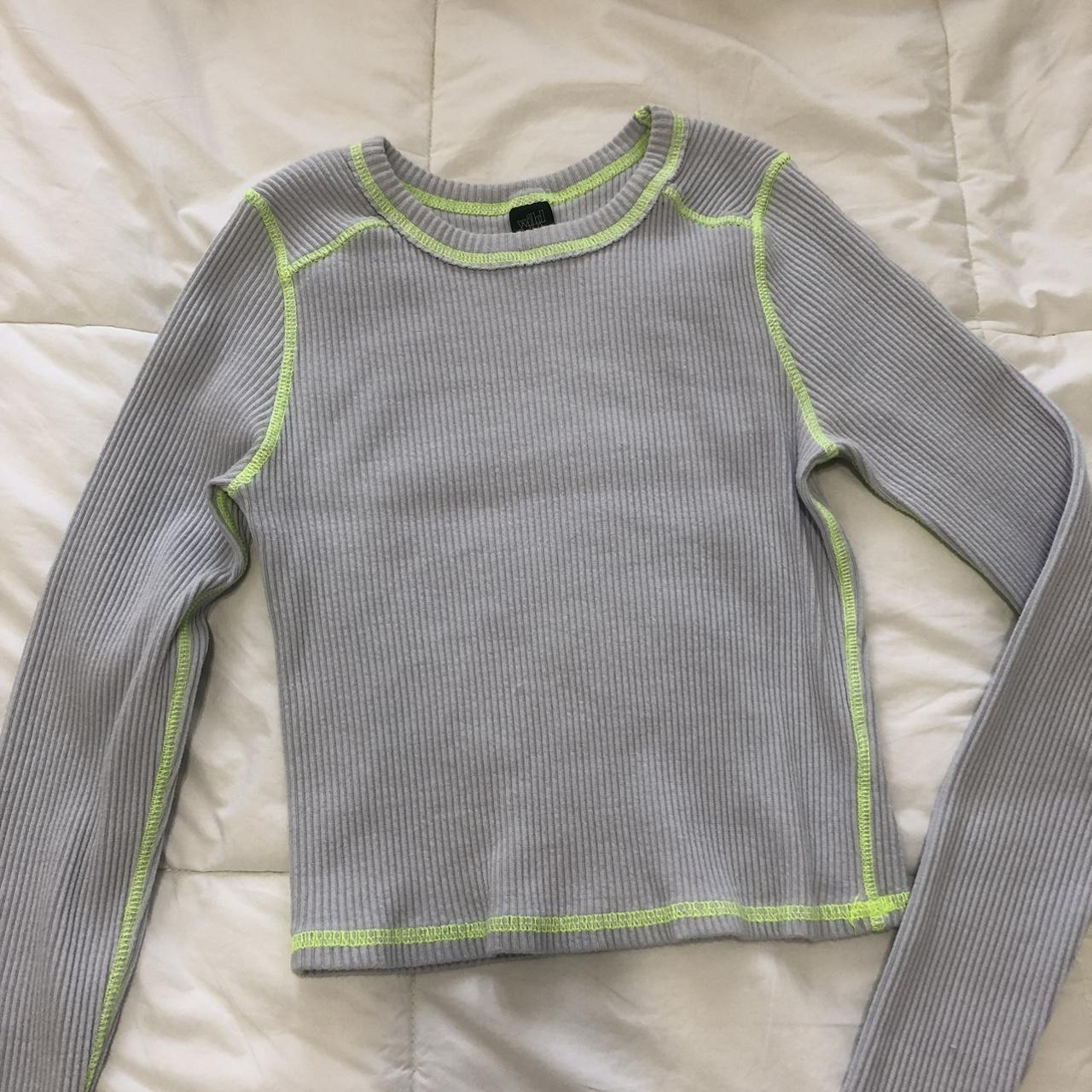 Super cute long sleeve ribbed top. - Depop