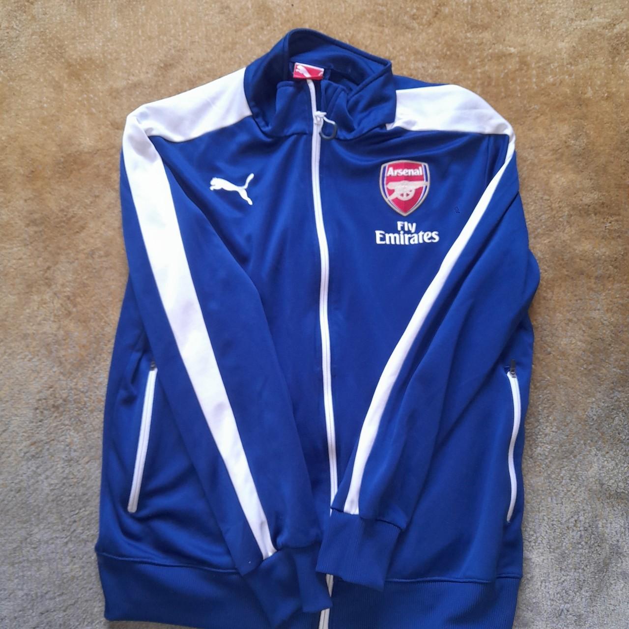Arsenal jacket Worn once or twice - Depop