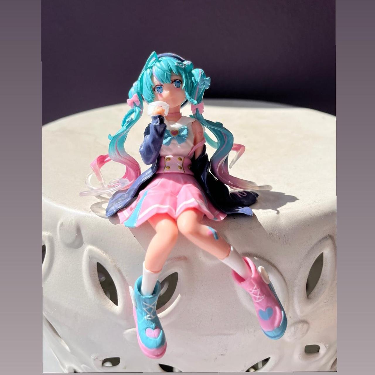 Hastune miku ramen stopper figure in same condition... - Depop