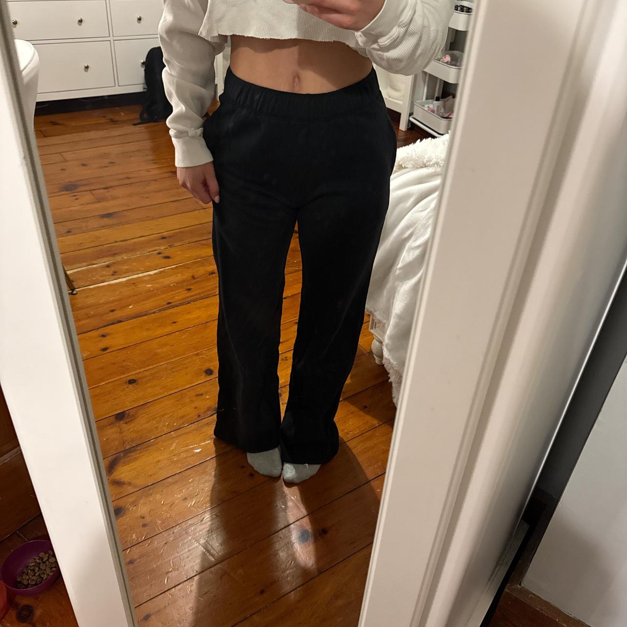 nwt hollister wide leg sweats (bought one size too... | Depop