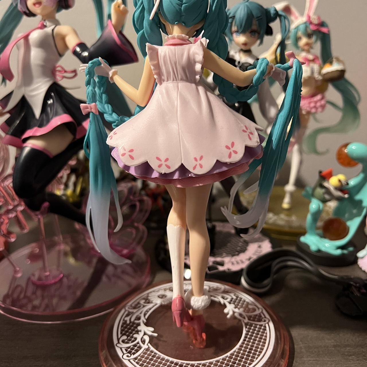 Wonderland Hatsune Miku Figure (bootleg!!!) No box,... - Depop
