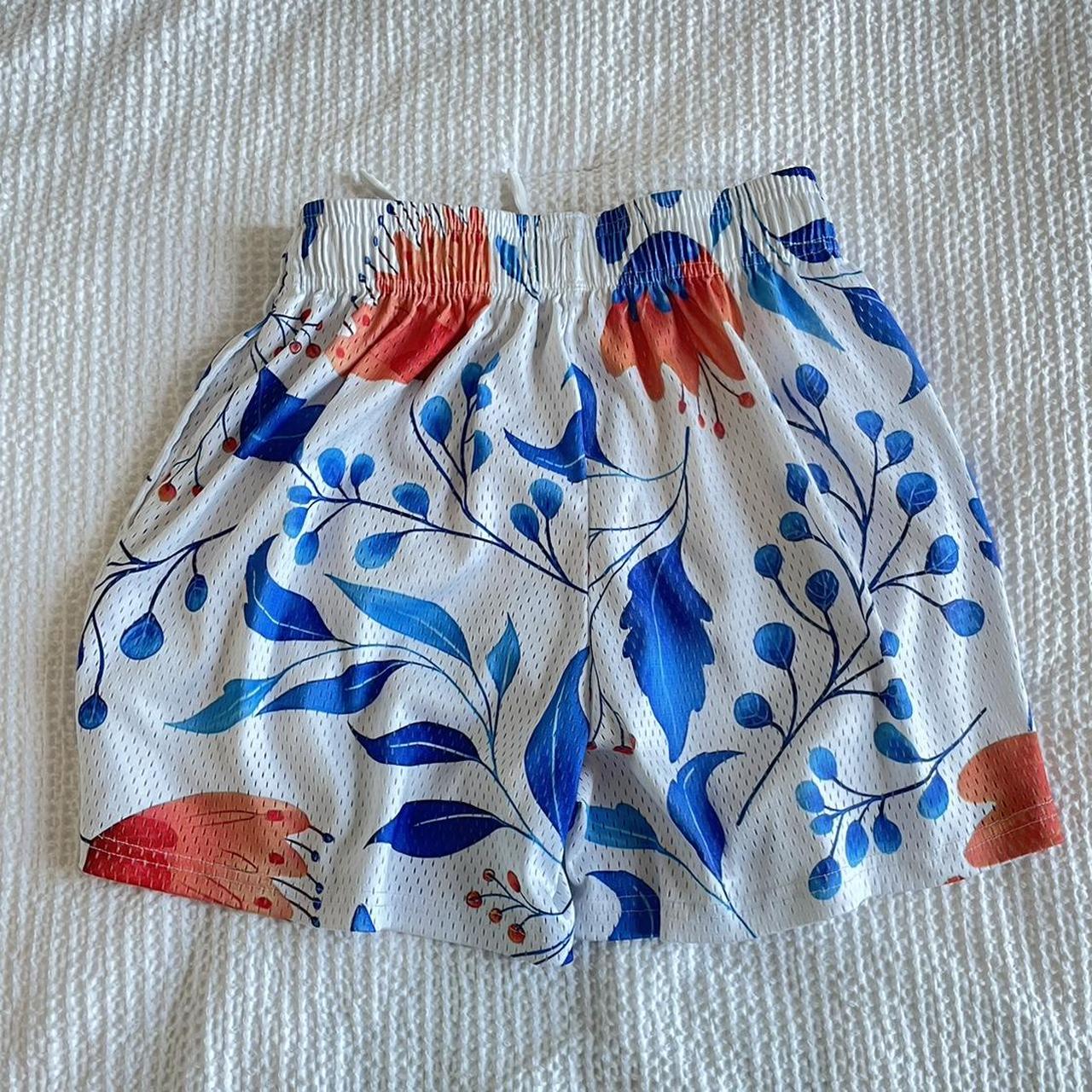 INAKA SHORTS LIKE NEW super cute and colorful Inaka... - Depop
