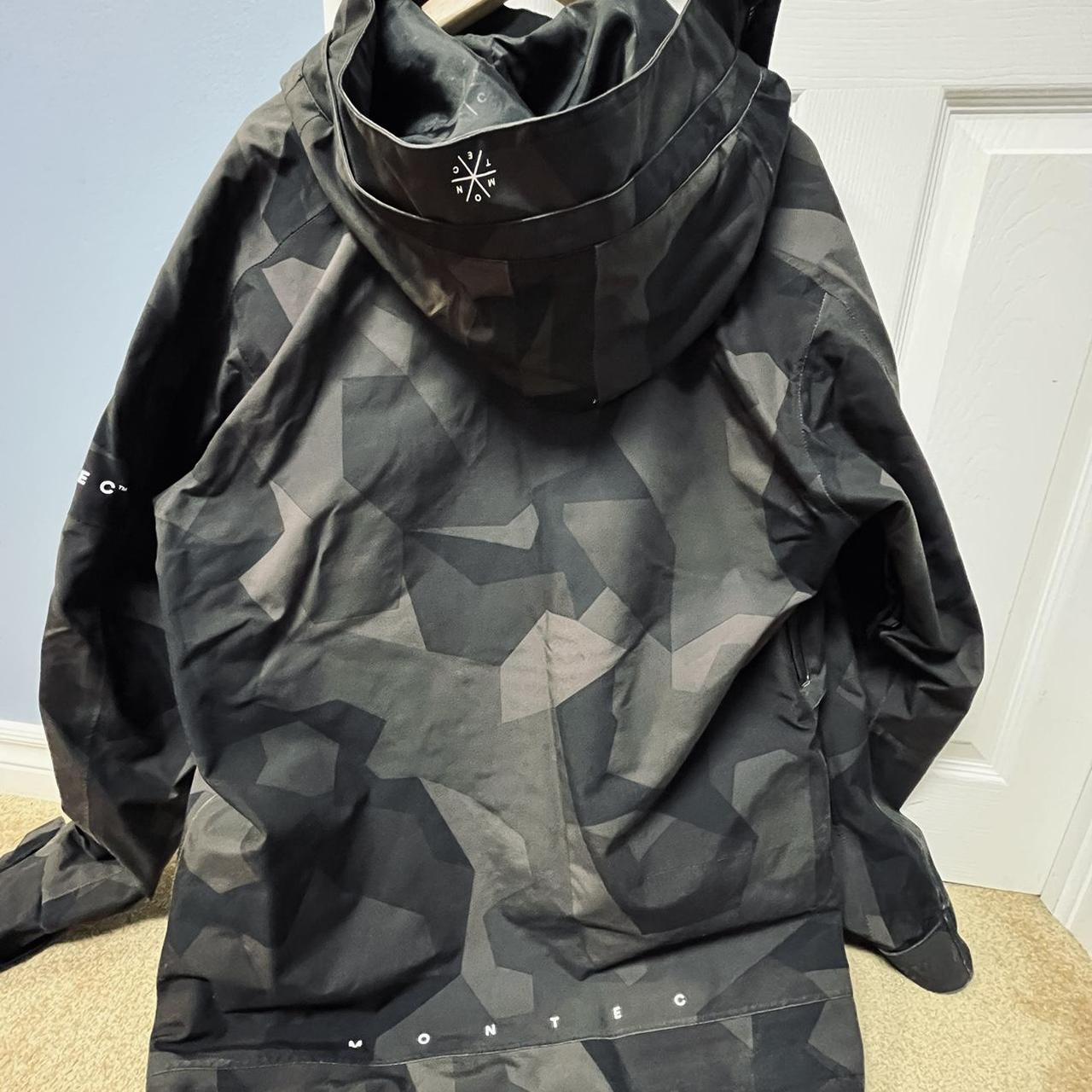 MONTEC Ski Jacket - Men’s Large - Depop