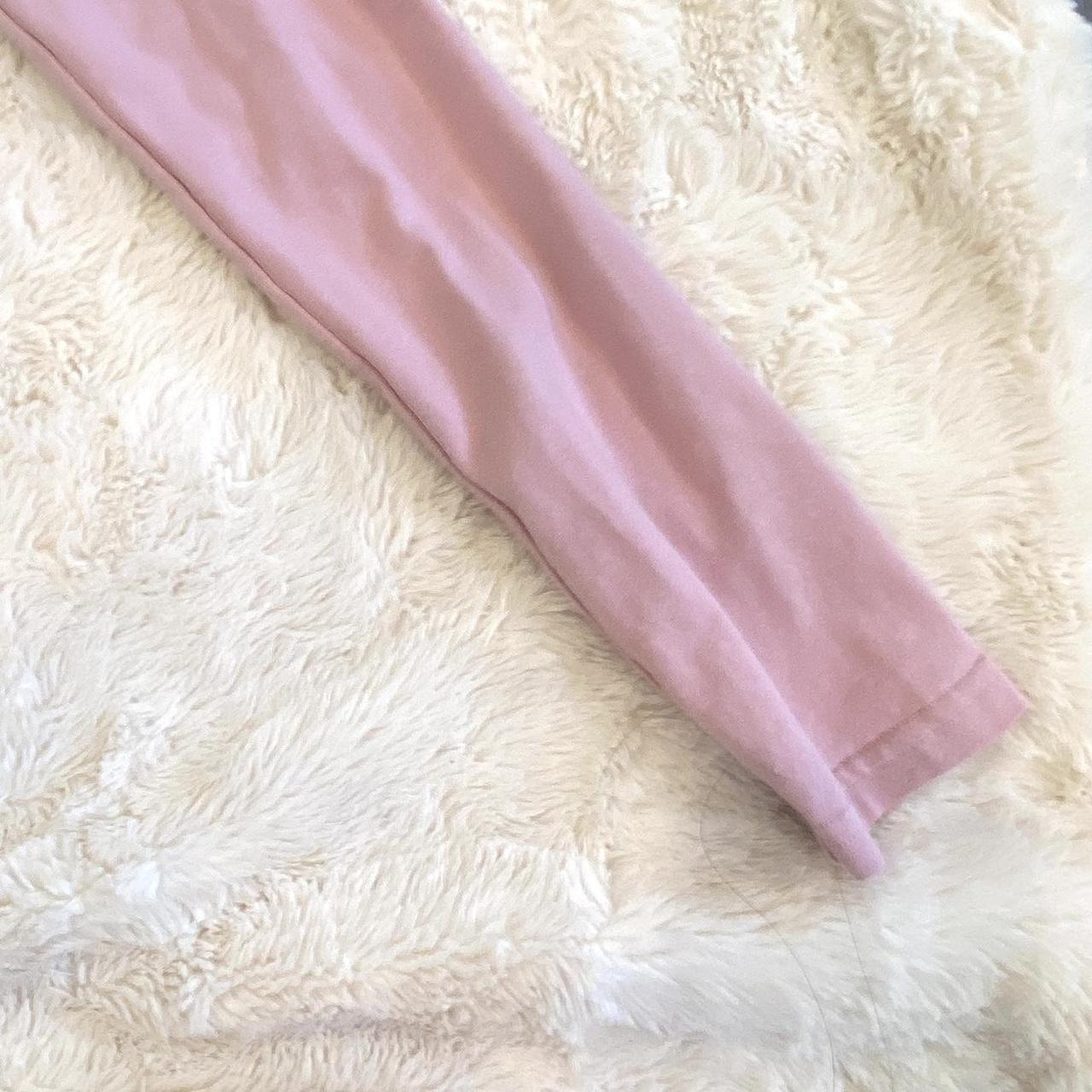 pink star crop top! has not been worn! - Depop