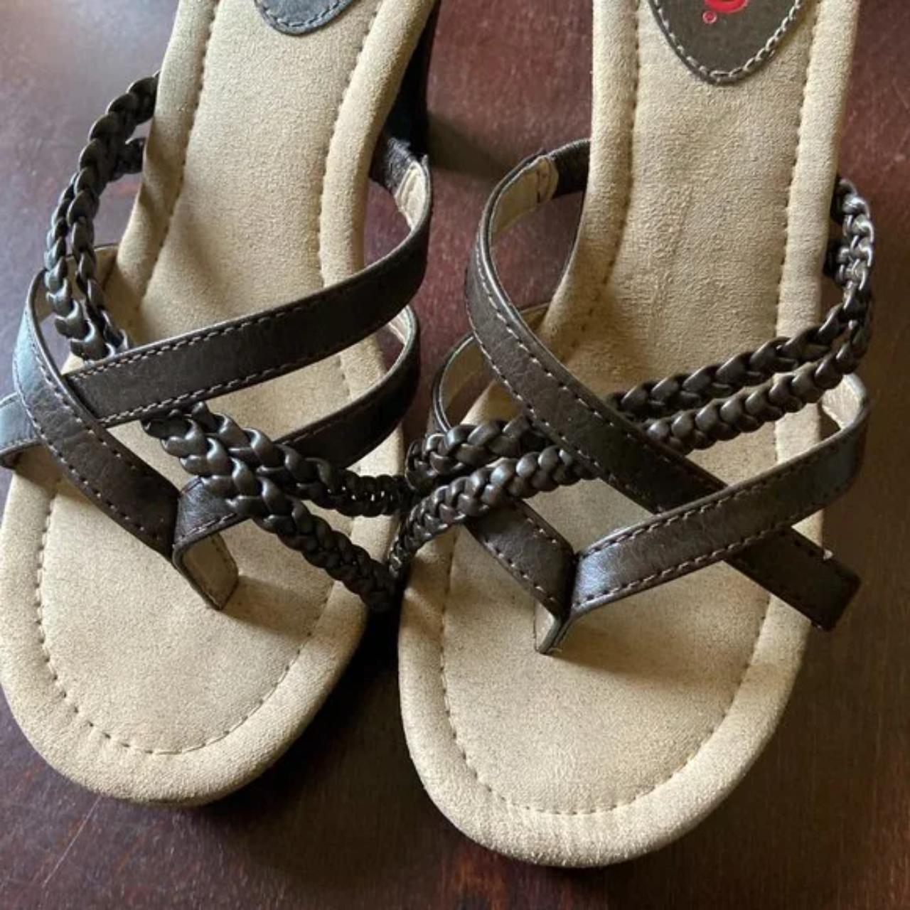 Vintage Bongo Heel Strap Sandal Size 6.5 Vintage... - Depop