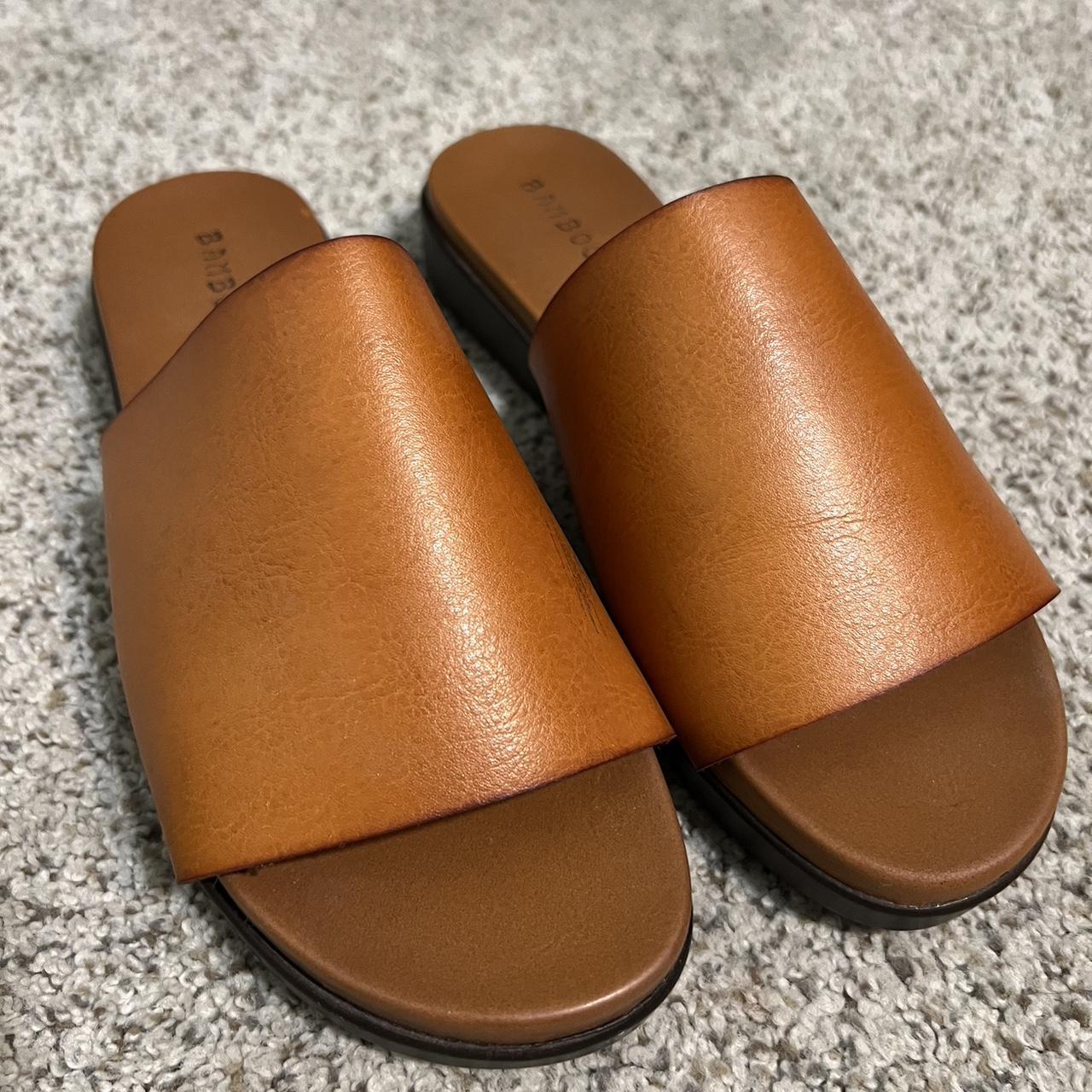 Chanclas womens size 8 - Depop
