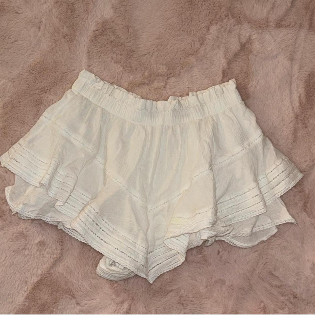 aerie white rock and ruffle skort size M sold out... - Depop