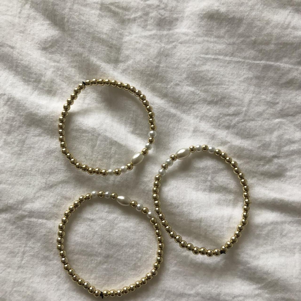 gold pearl beachy bracelet seed bead jewellery basic... - Depop