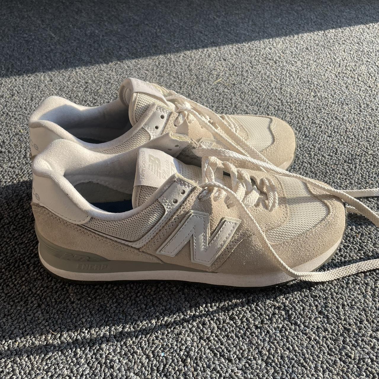 New Balance Women's Cream and Grey Trainers | Depop