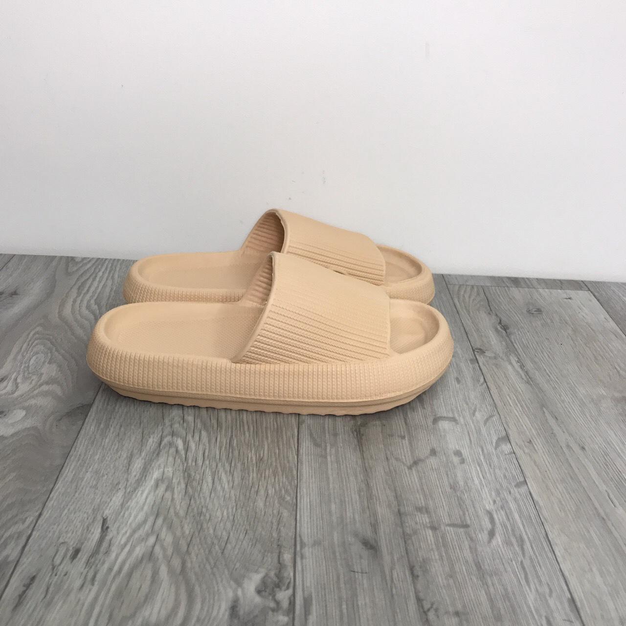 Cloud slides size 5/6 #cloudslides #ehaatcharity... - Depop