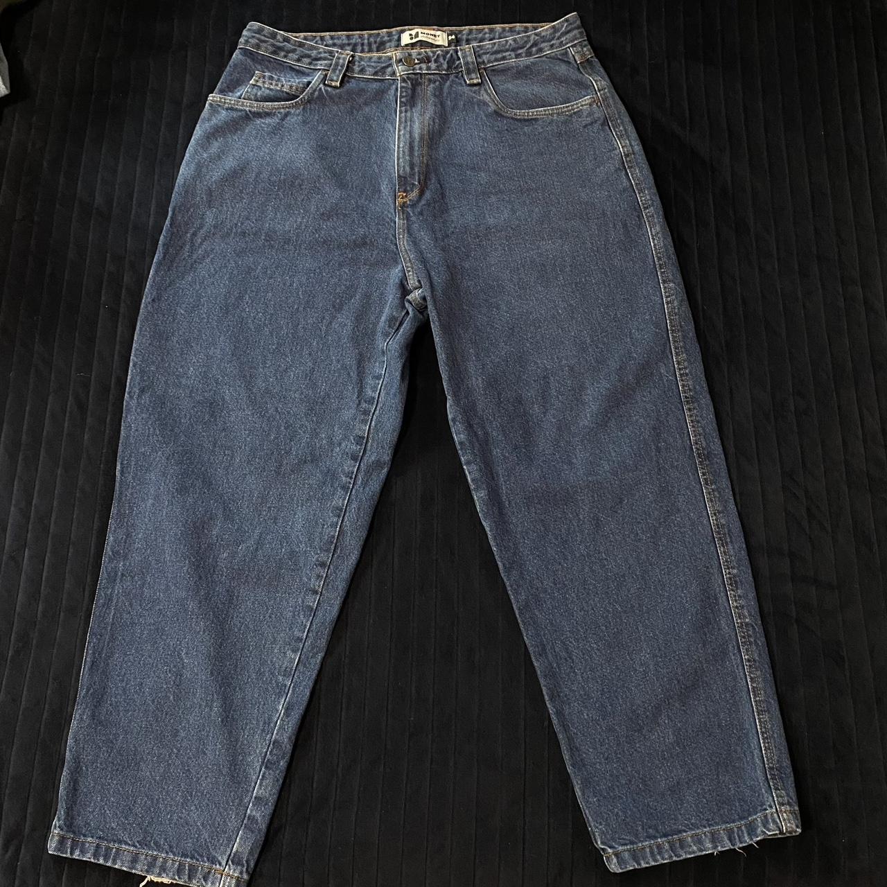 Light wash denim jeans monet 34-32 - Depop