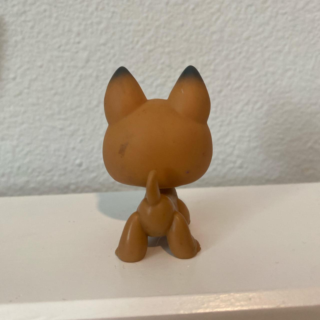 ⋆˚𝜗𝜚˚⋆ LPS brown german shepherd dog... - Depop