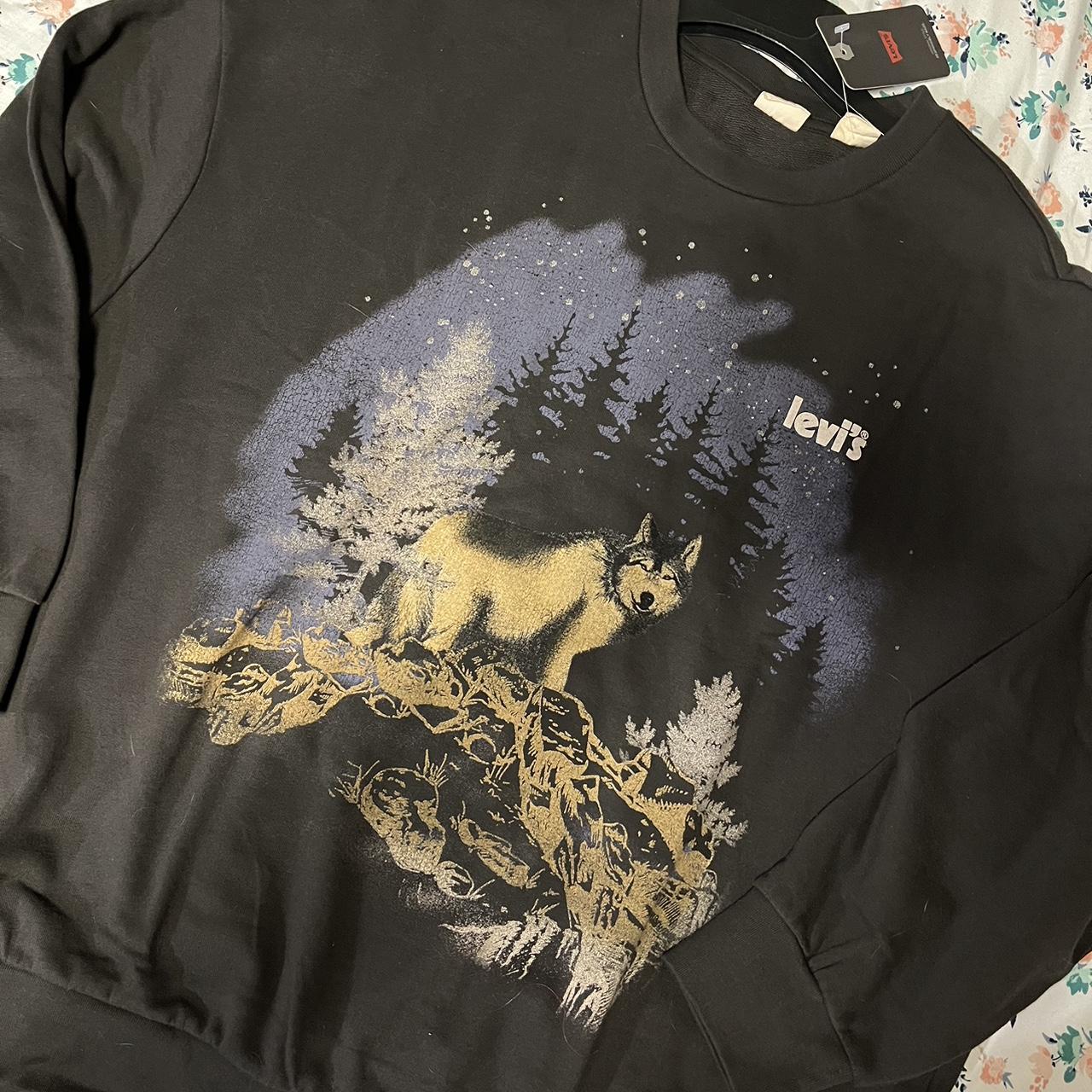 Levi’s wolf sweatshirt. Mens medium. Fits more like... - Depop
