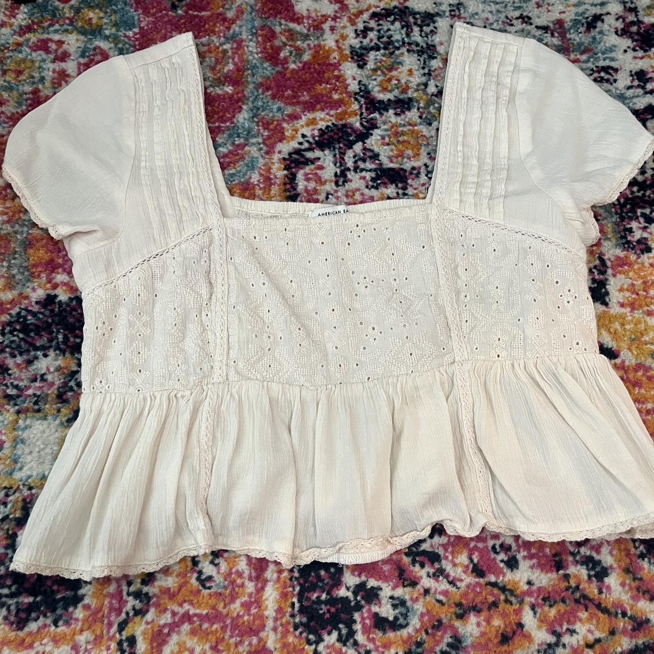 American eagle cropped cream top Kinda off the... - Depop