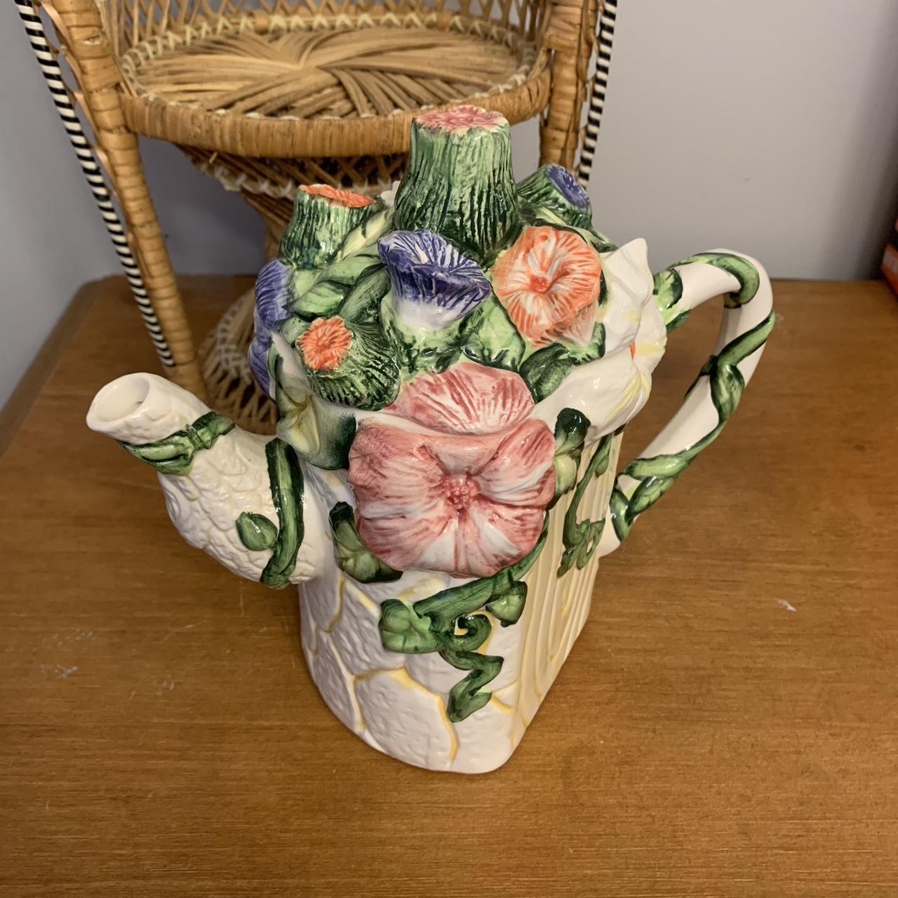 Vintage Lillian Vernon floral teapot Very pretty... - Depop