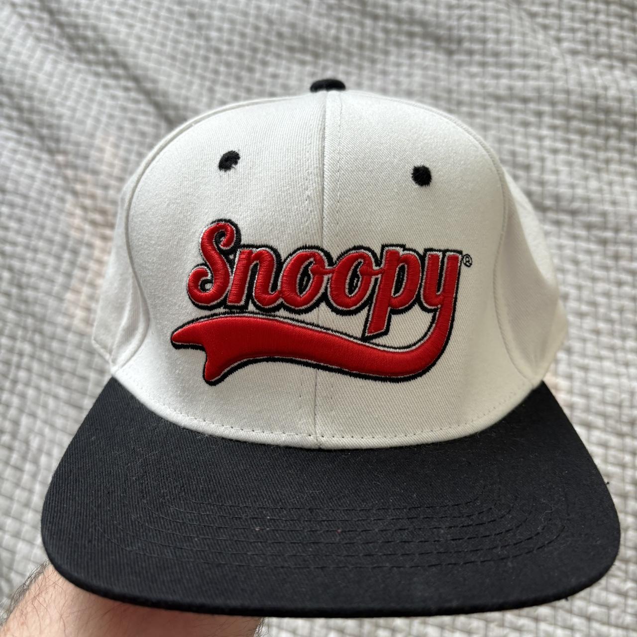 Vintage Snoopy Snapback Hat on Peanuts... - Depop