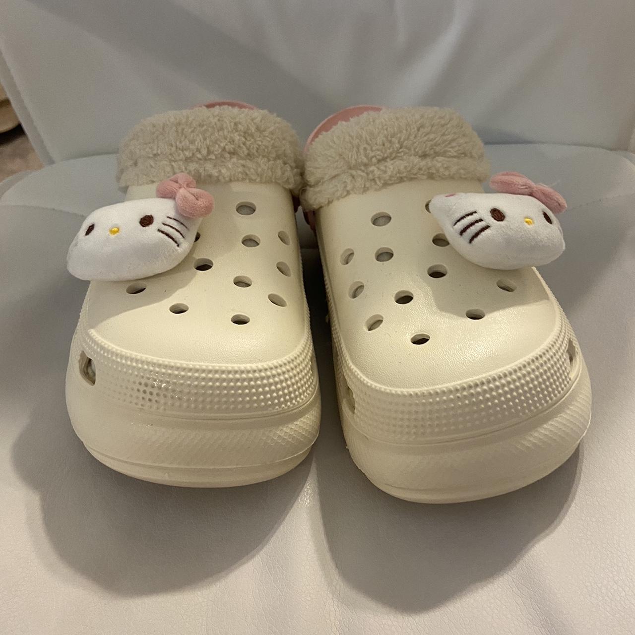 Hello Kitty Women's Slides | Depop
