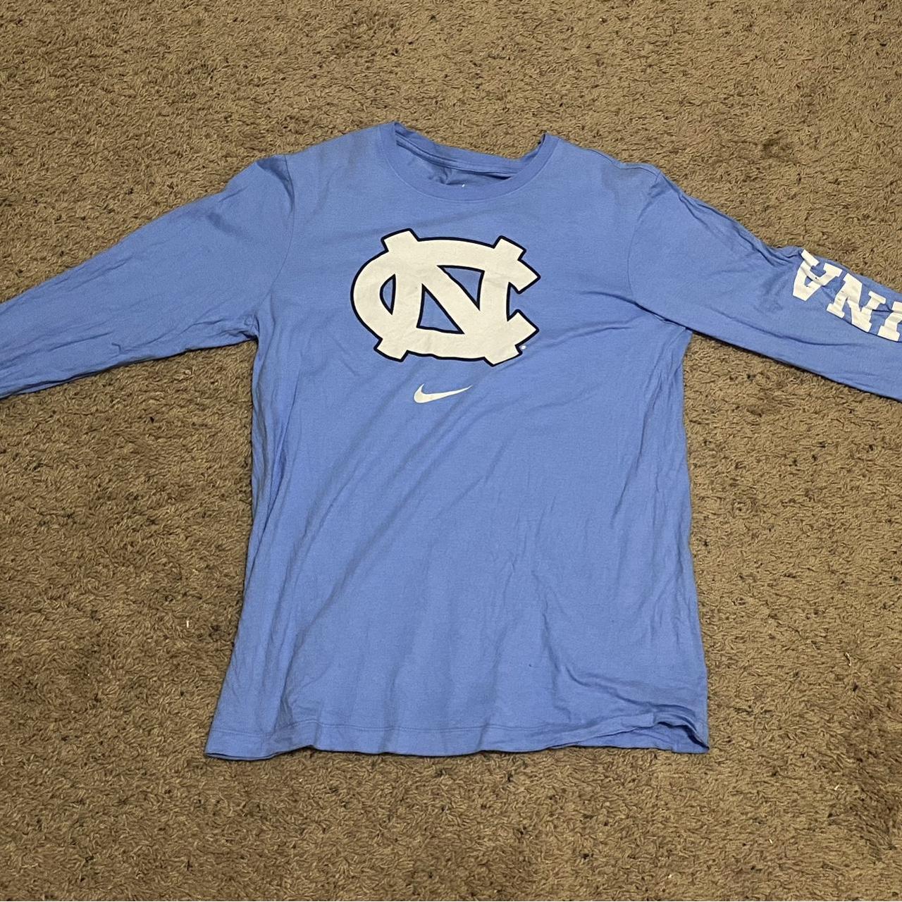 Adult Small UNC Nike Long Sleeve shirt - Depop