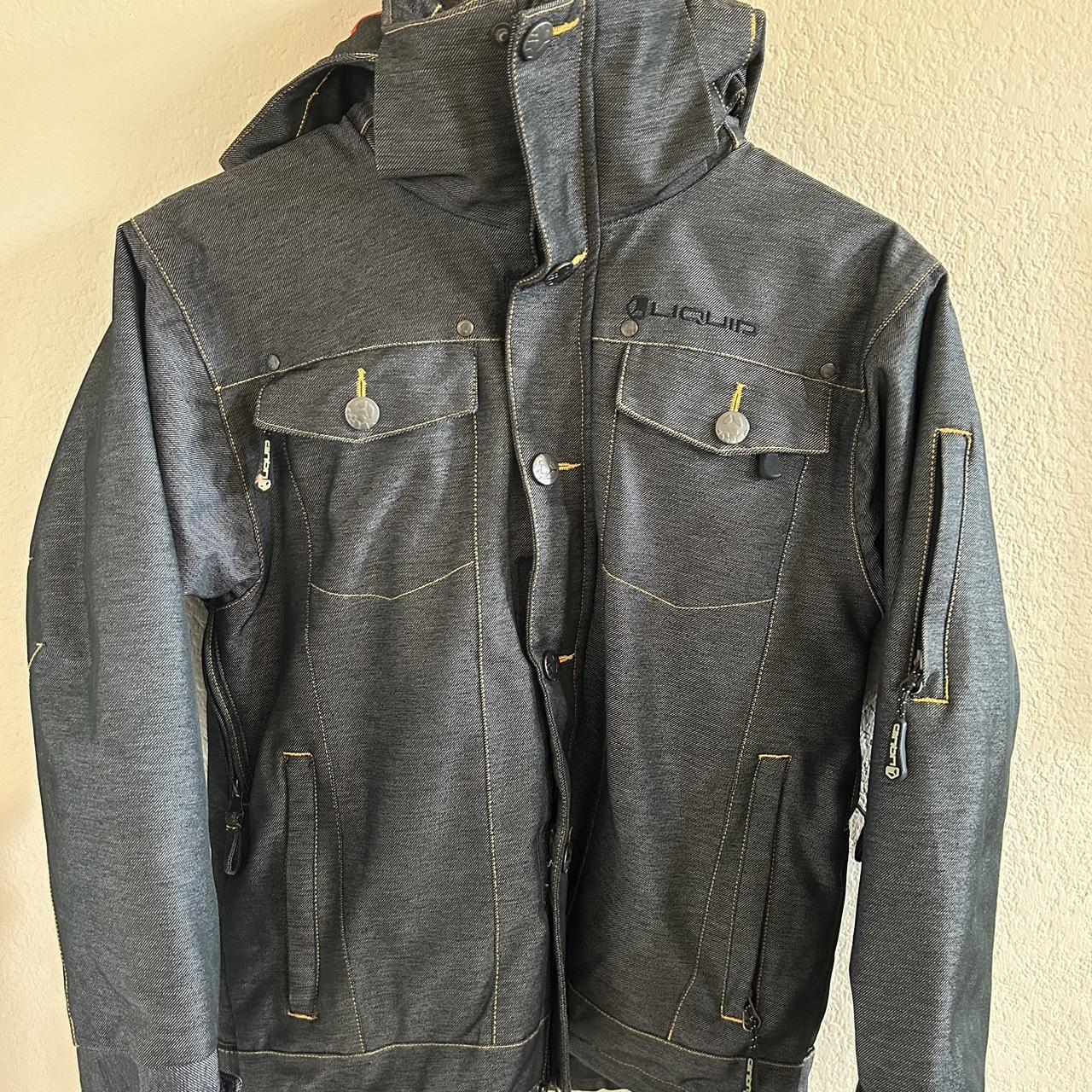 Super nice liquid snowboarding jacket super warm but... - Depop