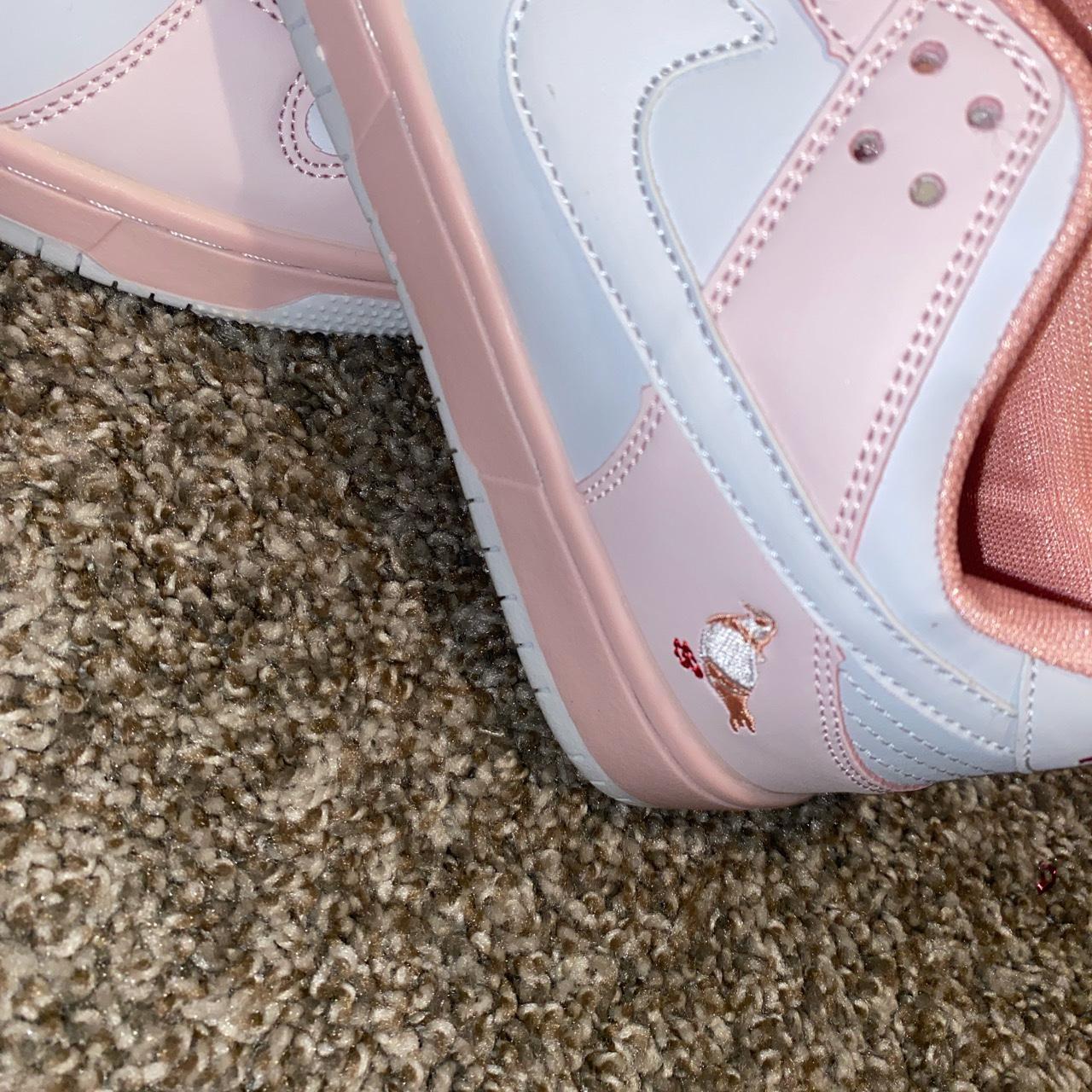 Nike Pink pigeon Dunks sizs 5.5 new - Depop