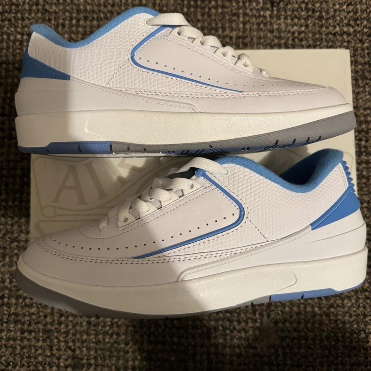 Blue and white jordan 2 worn once - Depop