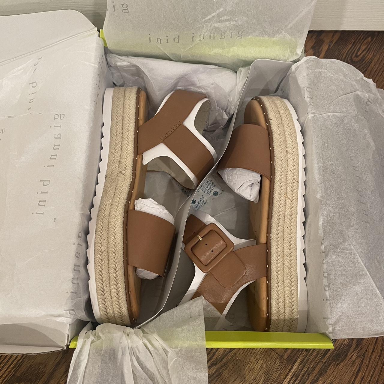 BRAND NEW Gianni Bini brown 1.5-inch platform... - Depop