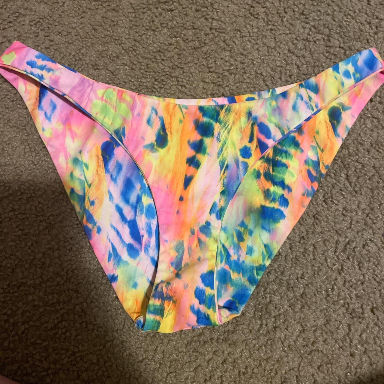 Adorable kulani kinis set!! New and never worn... - Depop