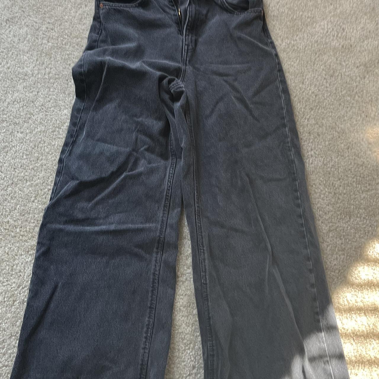 Weekday jeans baggy wide leg28x30 it’s worn only at... - Depop