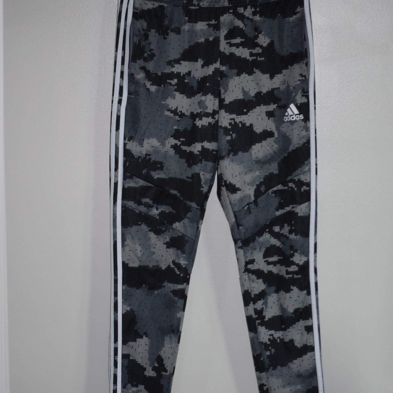 Adidas grey camo joggers Size medium - Depop