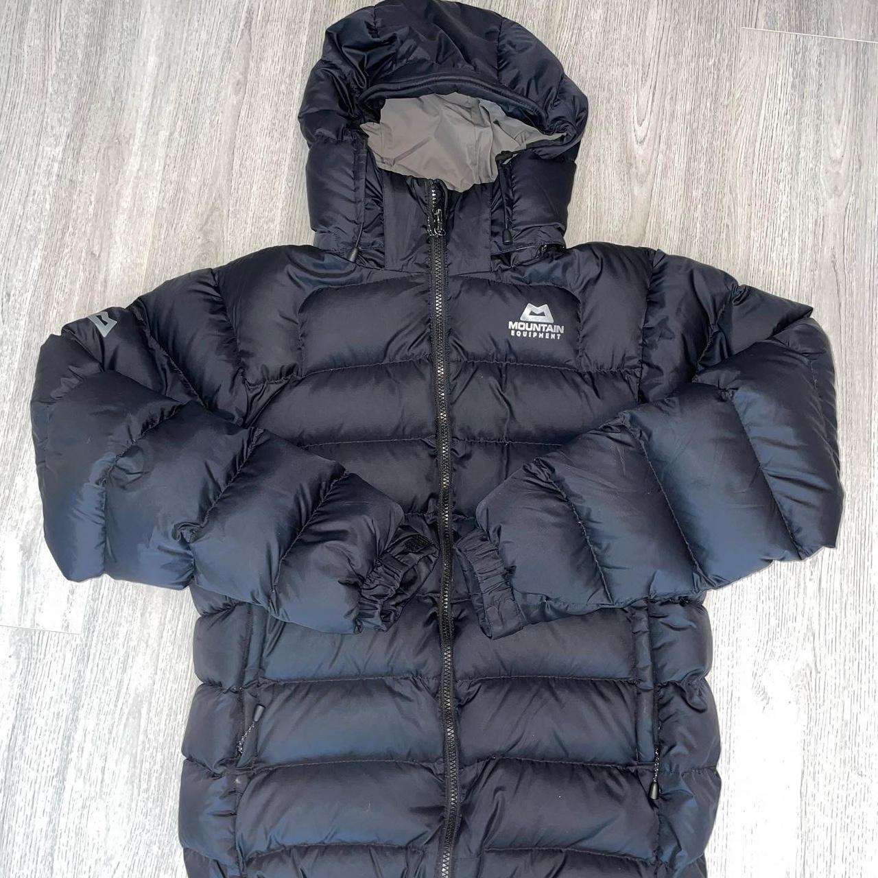 Mountain Equipment Lightline puffer Size: Small... - Depop