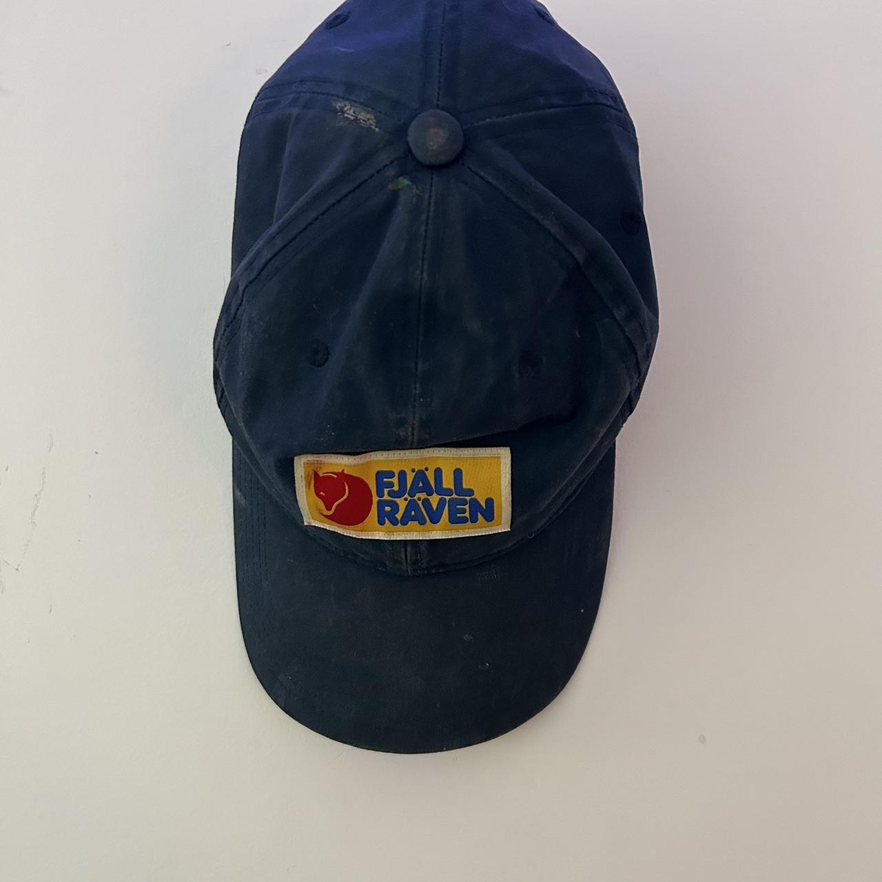 Fjallraven hat used no stains - Depop