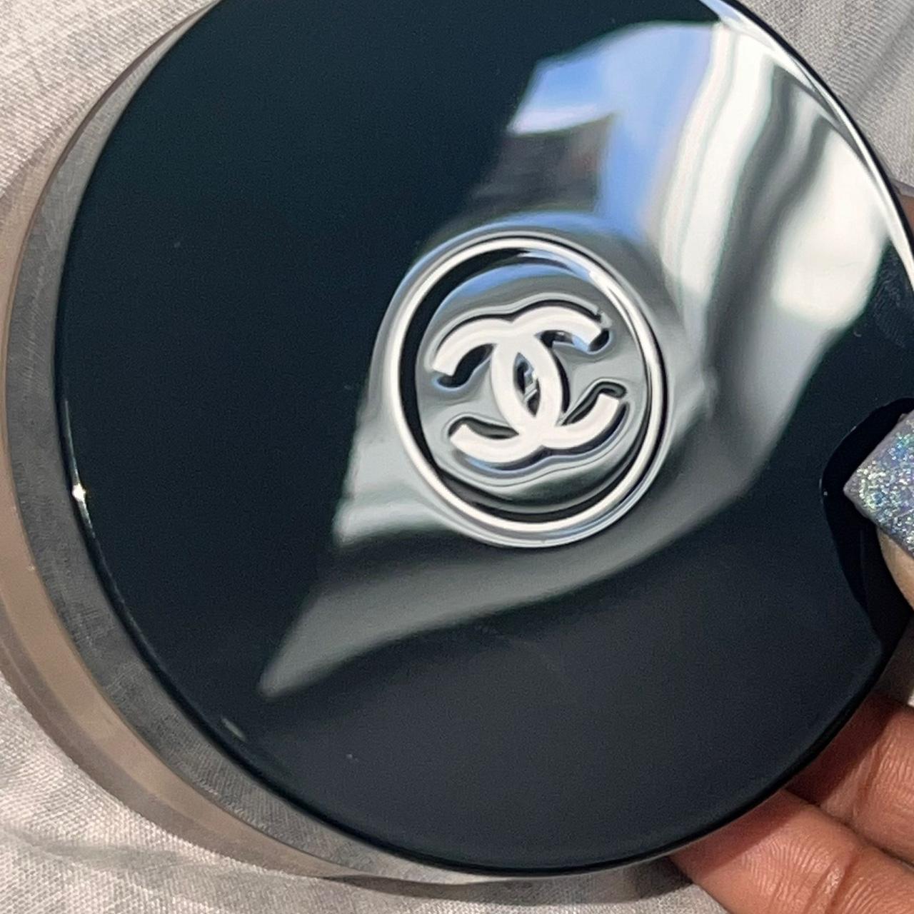 Selling this beautiful unused Chanel setting powder... - Depop