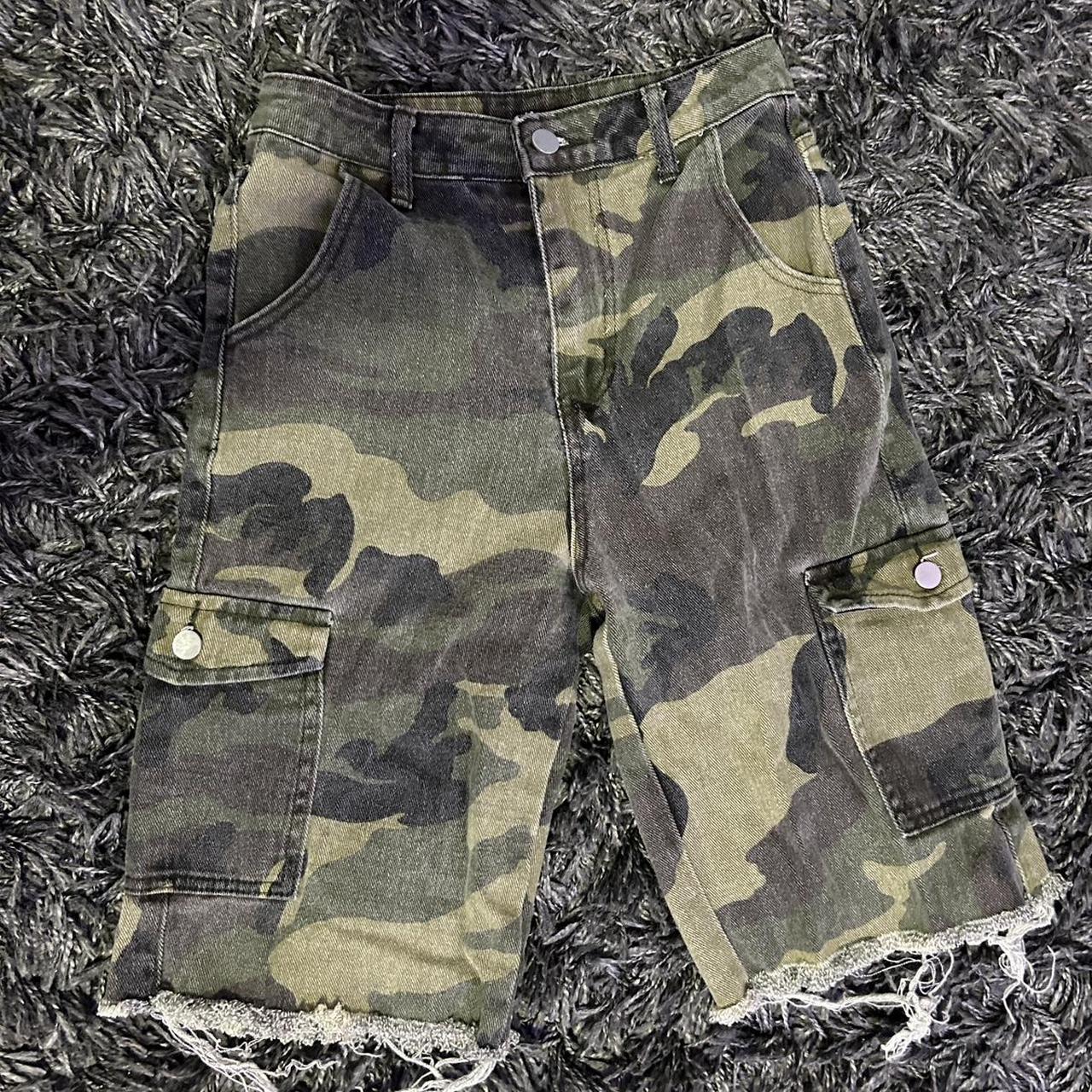 thrifted camo cargo jorts!! - Depop