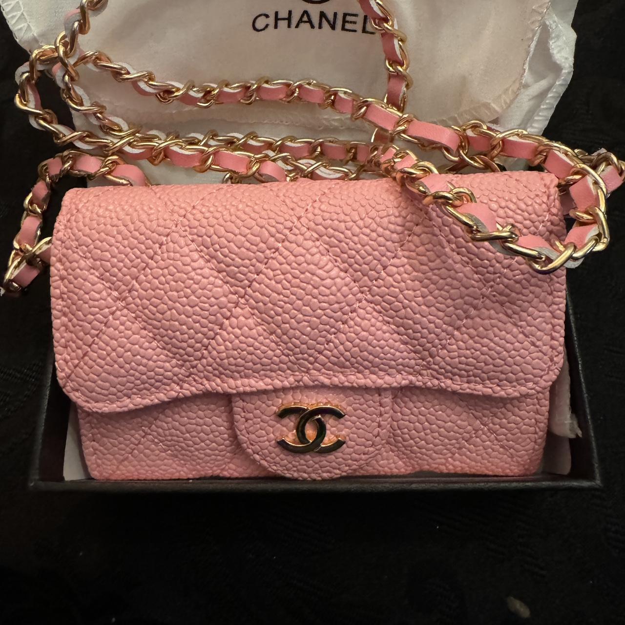 Cute pink Chanel rep wallet on chain - Depop