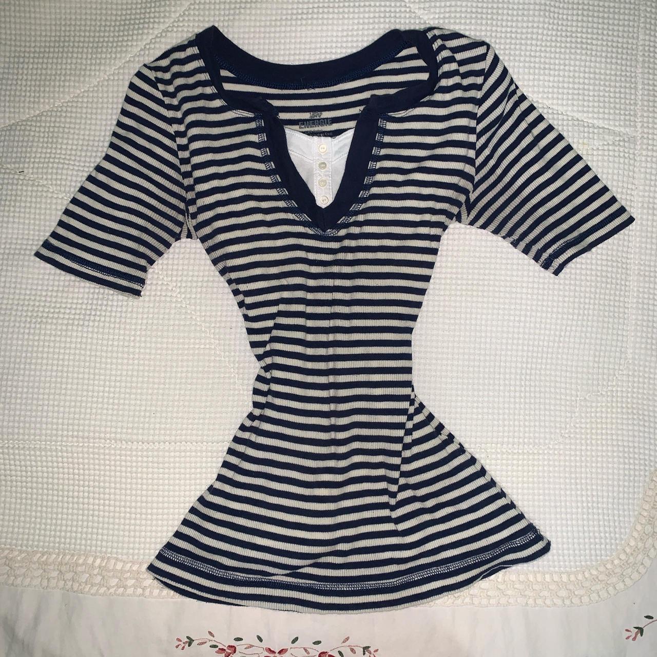 2000s striped fitted top 💋 So so cute for layering... - Depop