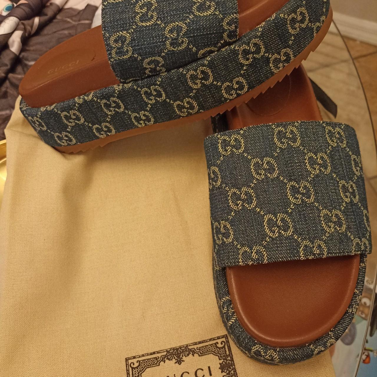 Denim platform slides - I can only find one dat - Depop