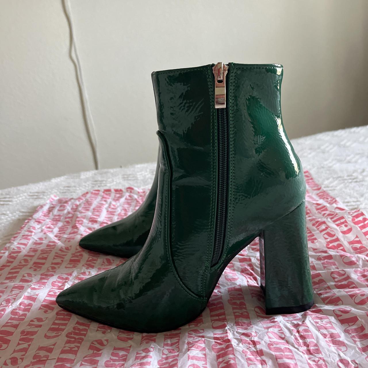 Green ankle boot shiny - Depop