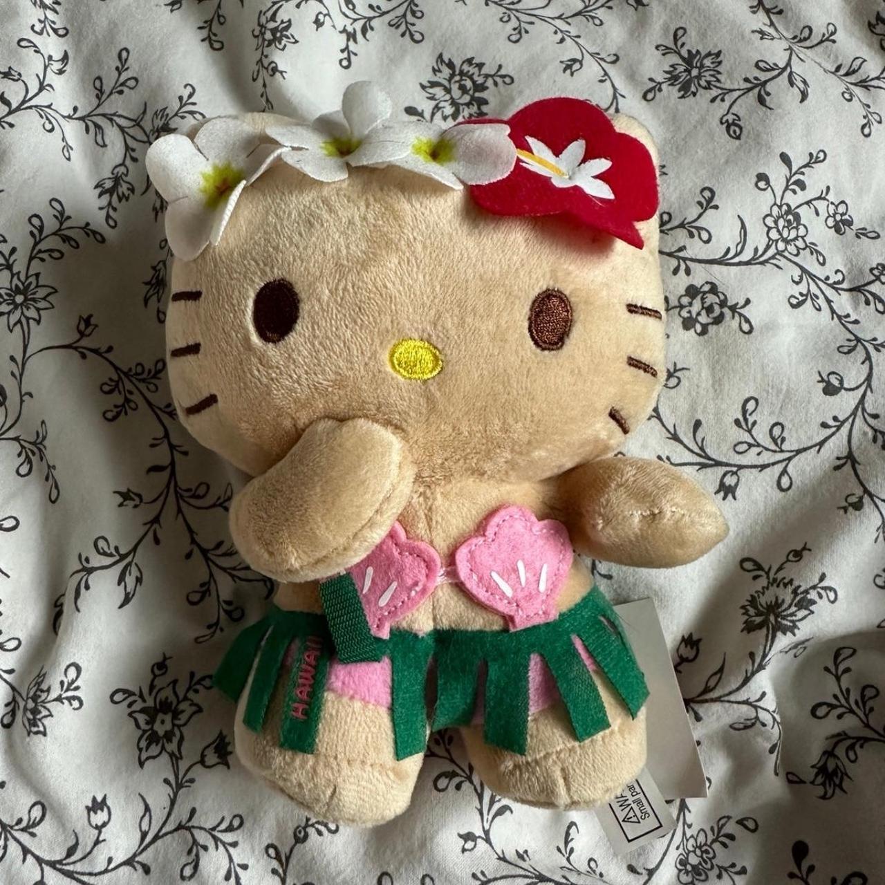 new hawaiian hello kitty - Depop