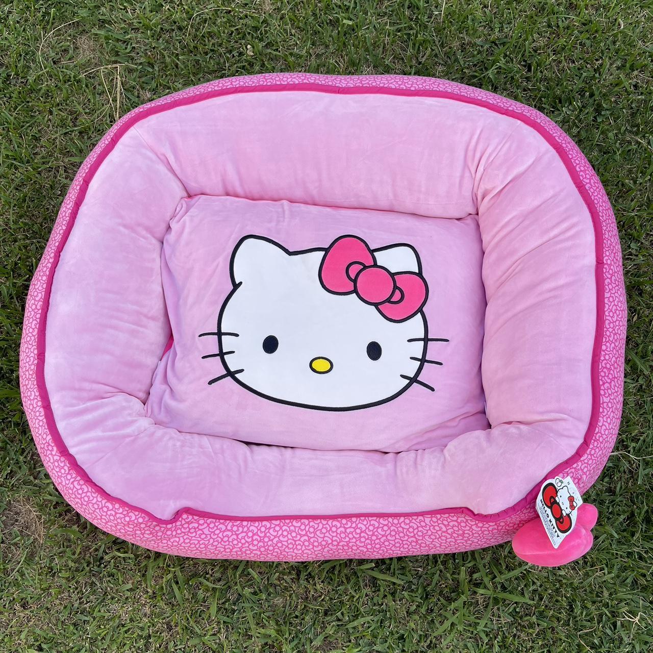 Hello Kitty Pet Bed LARGE - Depop