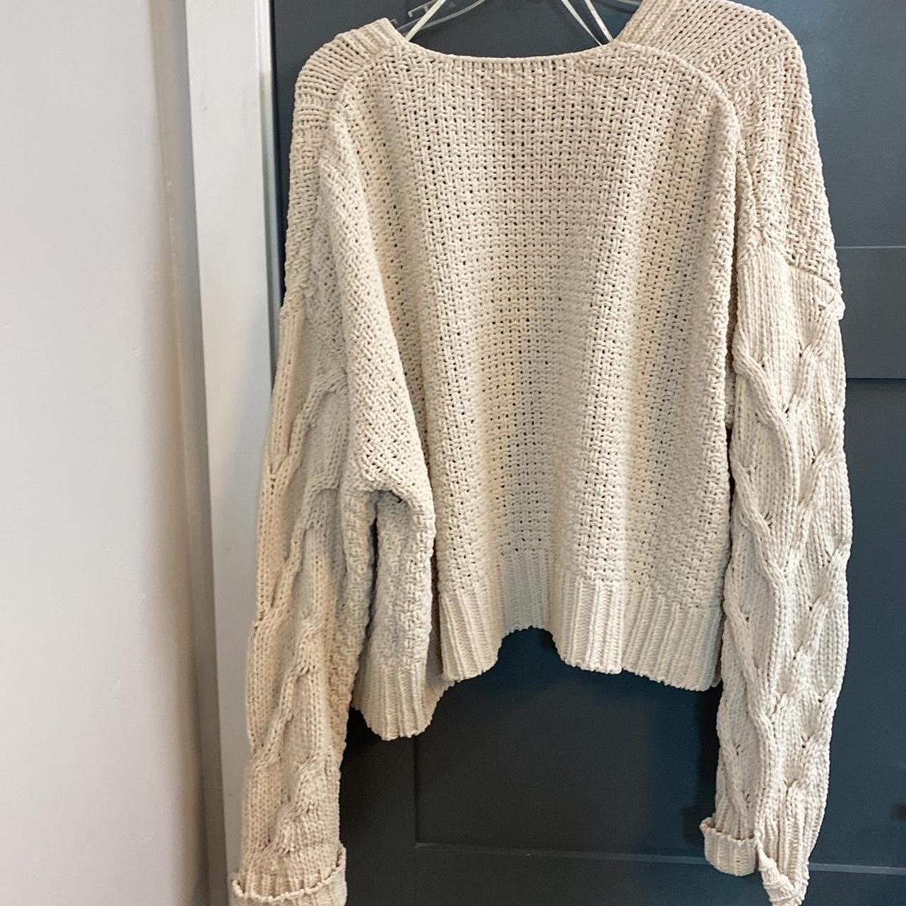 Cream colored cable knit cardigan xcellent... - Depop