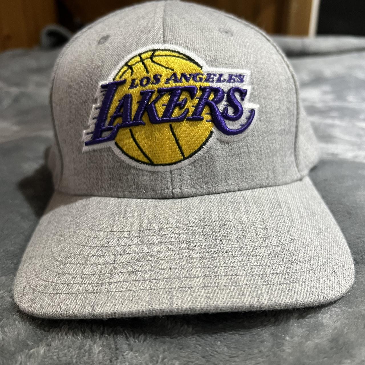 LA LAKERS NBA MITCHELL & NESS BASEBALL CAP.... - Depop