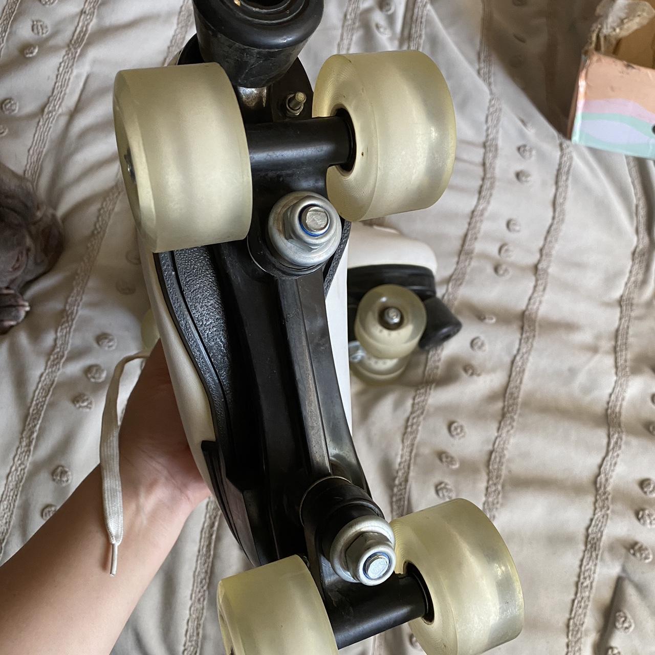 Angel Skates Used - Depop