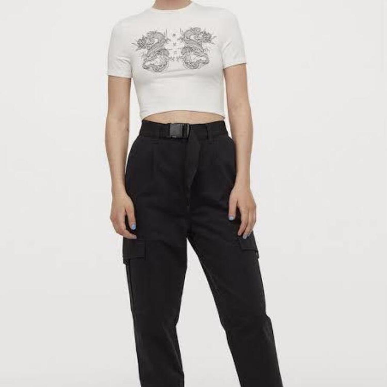 Dragon print top Baby tee, backless top XS - Depop