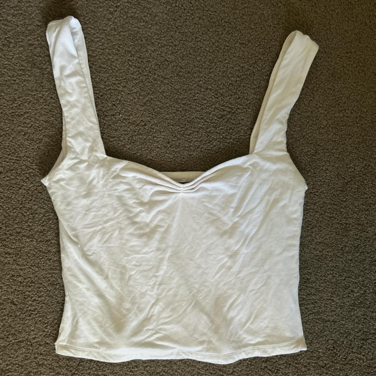 size m white fox tank lightly worn - excellent... - Depop