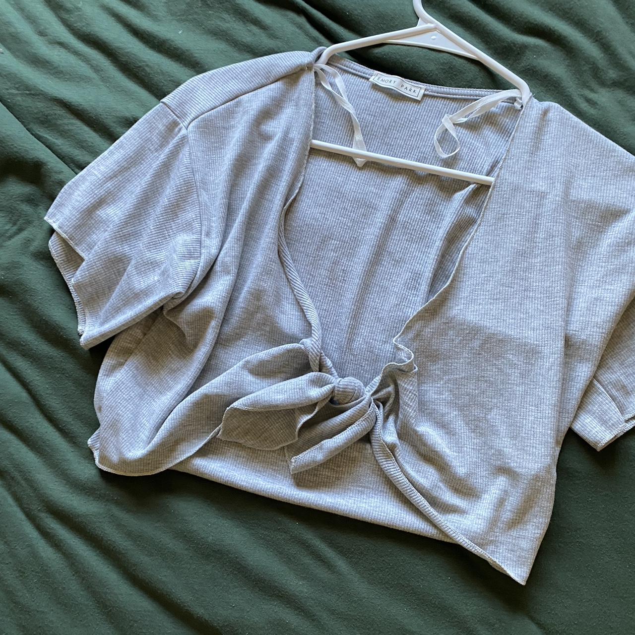 Emory Park Women's Grey Crop-top | Depop