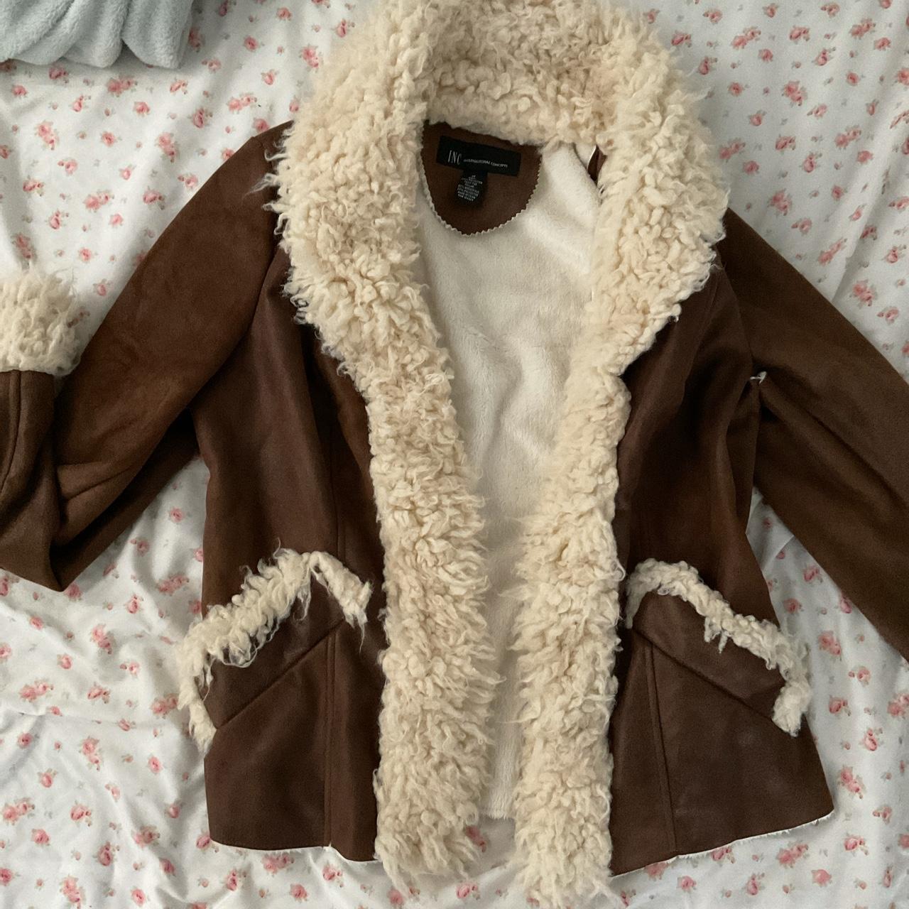 Fur lined vintage coat women’s M but fits as a... - Depop