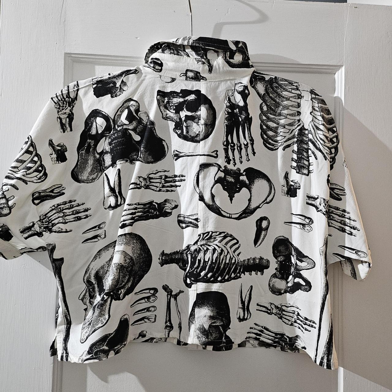 ☆hot topic skeleton button up ☆it's a size small... | Depop