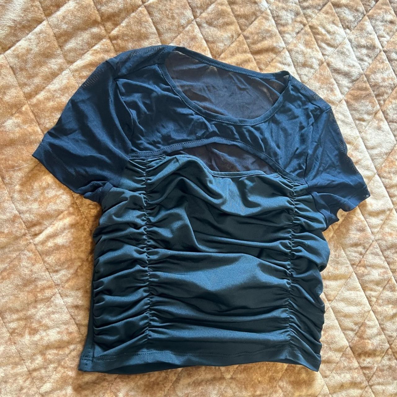 Mesh Ruched Cutout Crop Top Tee NWOT New without... - Depop