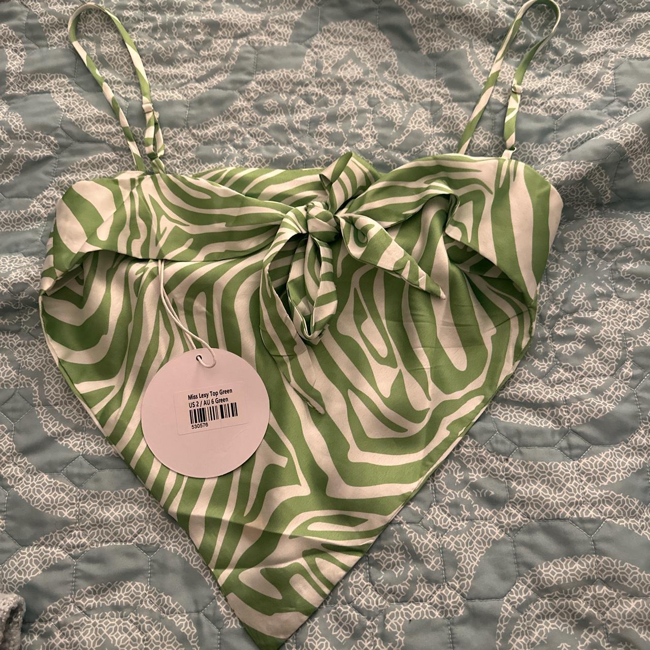 miss lexy top green princess polly us size 2!!!... - Depop